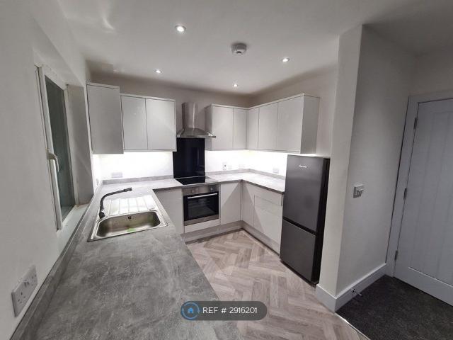 Blendon Road, Bexley DA5, 3 bed maisonette to rent, £2,100 pcm | PrimeLocation