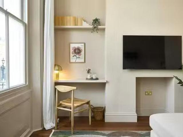 Blenheim Terrace, London