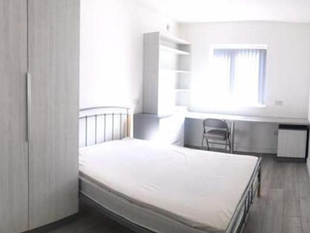 Blenheim View, Leeds, 5 Bedroom Terraced