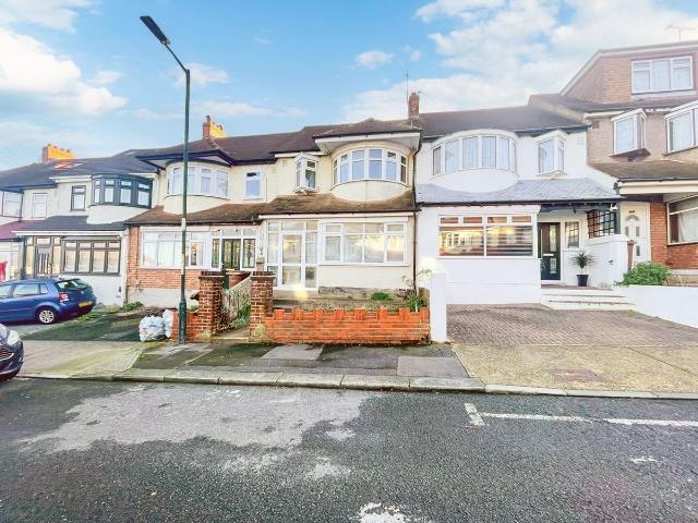 Blenheim Avenue, Chatham ME4, 3 bed terraced house to rent, £1,475 pcm | PrimeLocation