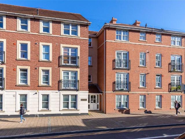 Blenheim Court, 115 London Street, Reading, Berkshire RG1, 2 bed flat to rent, £1,400 pcm | PrimeLocation