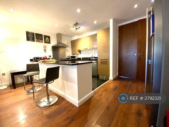 Blenheim Court, London, SE10 3 bed flat to rent £3,200 pcm £738 pw