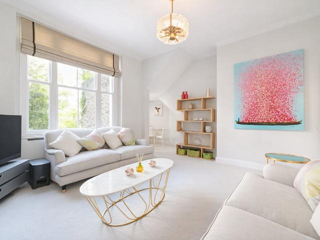 Blenheim Crescent W11, 1 bed flat to rent, £2,850 pcm | PrimeLocation