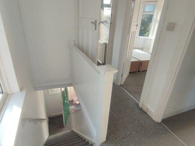 Blenheim Crescent, Luton LU3, 4 bed semi detached house to rent, £1,950 pcm | PrimeLocation