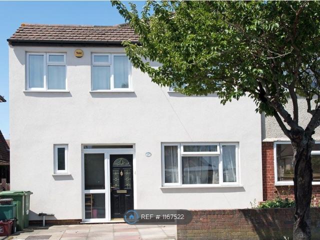 Blenheim Drive, Welling DA16, 4 bed semi detached house to rent, £2,450 pcm | PrimeLocation