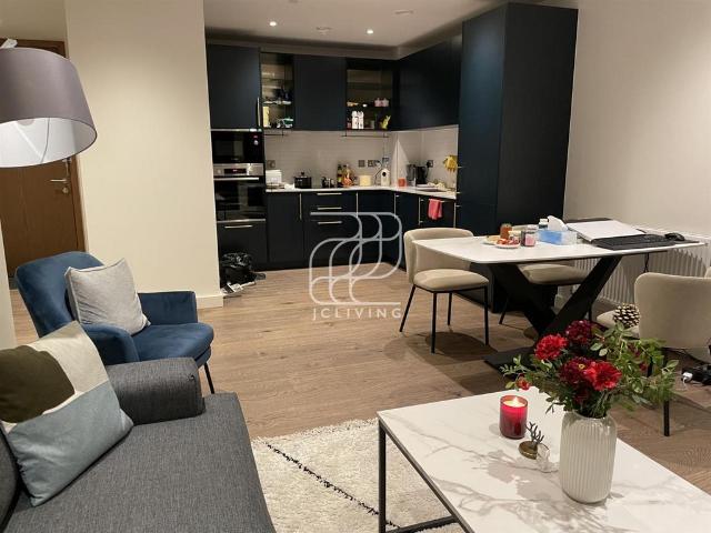 Blenheim Mansions, London 1 bed flat to rent £2,167 pcm £500 pw
