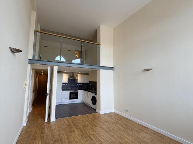 Blenheim Road, Allerton, Liverpool 2 bed apartment to rent £1,050 pcm £242 pw