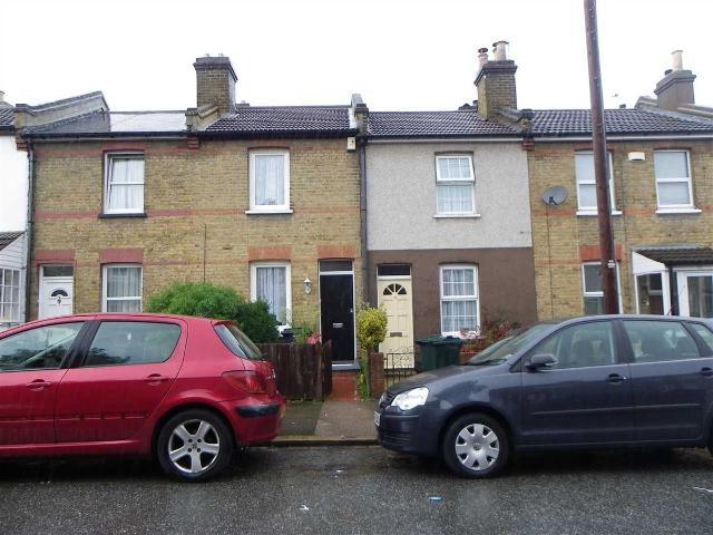 Blenheim Road, Dartford DA1, 2 bed terraced house to rent, £1,400 pcm | PrimeLocation