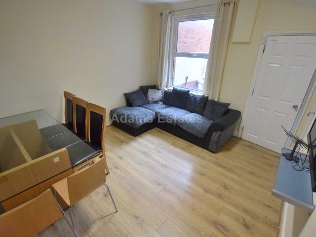 Blenheim Road, Reading RG1, 6 bed terraced house to rent, £3,300 pcm | PrimeLocation