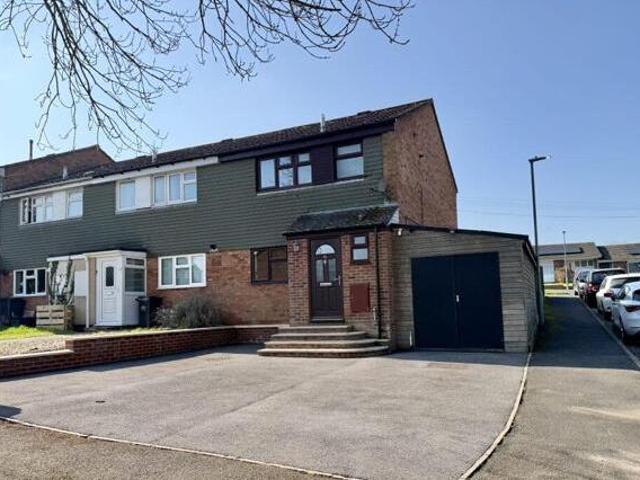 Blenheim Road, Yeovil, 3 Bedroom Terraced