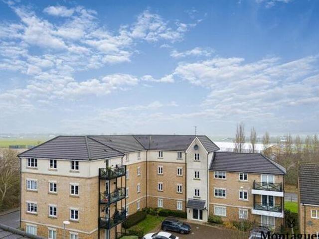Blenheim Square, North Weald, 2 Bedroom Apartment