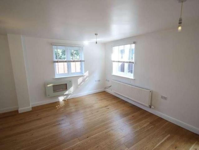 Blisworth Close, Northampton, NN4