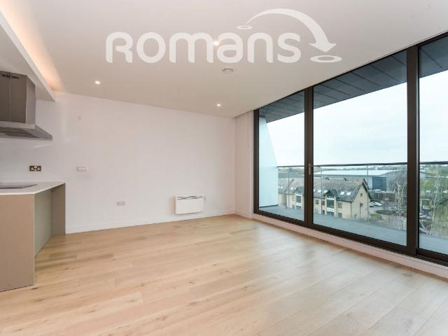 Blu Bracknell, Wokingham Road, Bracknell RG42, 1 bed flat to rent, £1,300 pcm | PrimeLocation