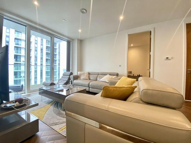 Blue, Media City UK, Salford Quays, Salford M50, 2 bed flat to rent, £1,400 pcm | PrimeLocation