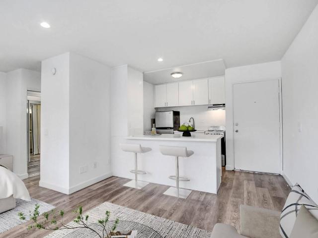 Blue North Studio Apartment for Rent at 7850 Reseda Blvd, Los Angeles, CA 91335 Reseda
