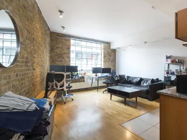 Blue Anchor Yard, Tower Hill, London, E1 8LB, United Kingdom | 2 bed apartment for rent #115140592 | Rentberry