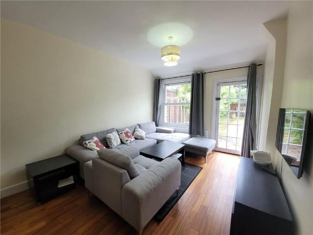Blue Ball Lane, Egham, Surrey, TW20 9EQ