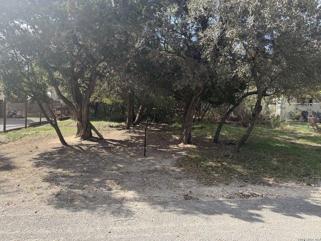 Blue Cv Lot 5, Lakehills, TX 78063