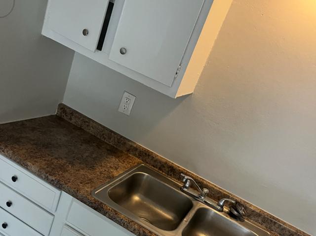 Blue Country Apartments 3 Bedroom Apartment for Rent at 254 Lombardy St Apt 24, Richmond, KY 40475