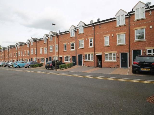 Blue Fox Close, West End, Leicester LE3, 4 bed shared accommodation to rent, £2,100 pcm | PrimeLocation