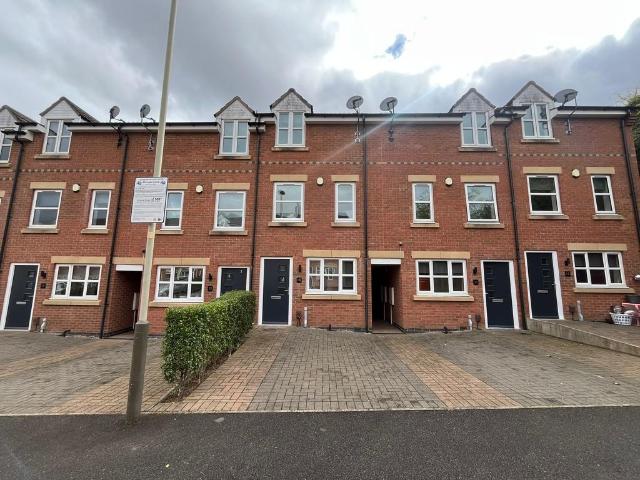 Blue Fox Close, West End, Leicester, LE3 4 bed townhouse to rent £2,063 pcm £476 pw