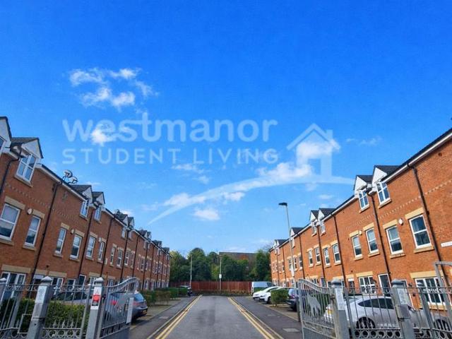 Blue Fox Close, Leicester LE3 4 bed house to rent £2,064 pcm £476 pw