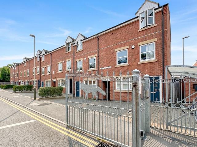 Blue Fox Close, Leicester LE3, 4 bed terraced house to rent, £2,063 pcm | PrimeLocation