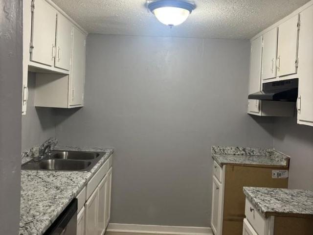 Blue Haven Villas 2 Bedroom Apartment for Rent at 225 W Mcdowell Rd, Jackson, MS 39204