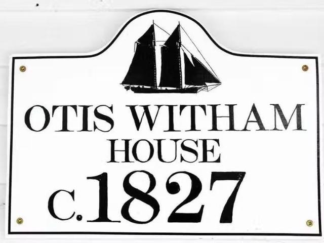 Blue Hill Village furnished winter rental 17 Pleasant St #1