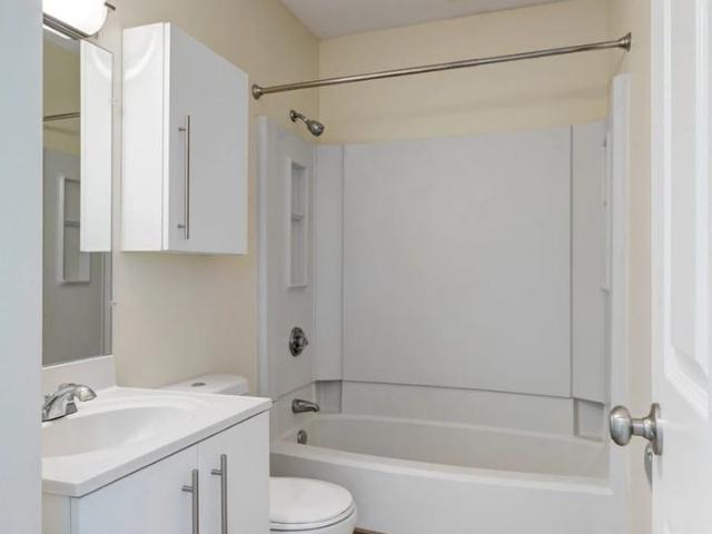 Blue Hills Village 3 Bedroom Apartment for Rent at 735 Randolph St, Canton, MA 02021