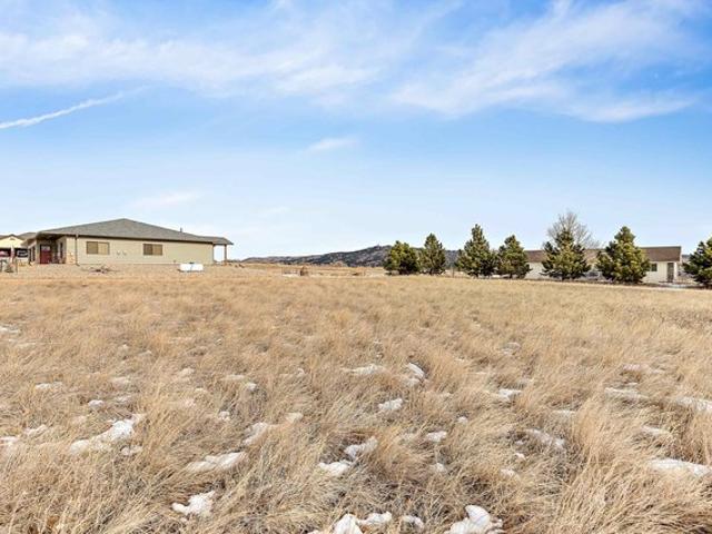 Blue Jay Dr, Hot Springs, SD 57747