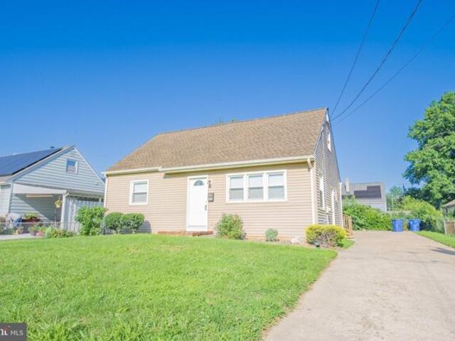 Blue Jay Ln, Mount Holly, Home For Sale