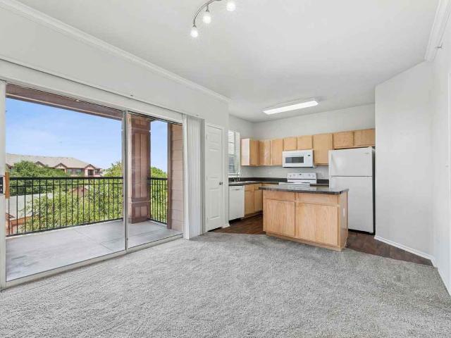 Blue Lake Villas II 1 Bedroom Apartment for Rent at 155 Lakeside Dr, Waxahachie, TX 75165
