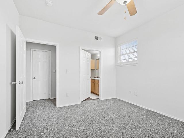 Blue Lake Villas 1 Bedroom Apartment for Rent at 155 Lakeside Dr, Waxahachie, TX 75165