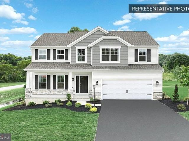 Blue Rdg, Waynesboro, PA 17268
