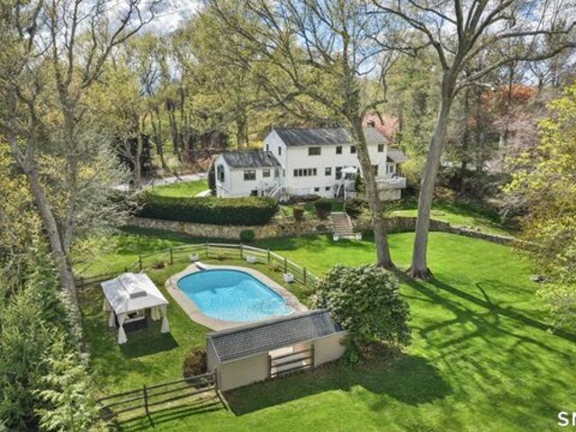 Blue Ribbon Dr, Westport, Home For Sale