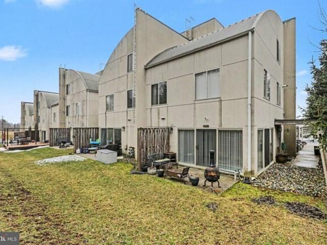 Blue Ridge Cir, Harrisburg, Condo For Sale
