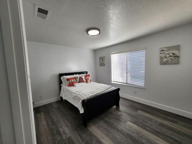 Blue Ridge Heights 1 Bedroom Apartment for Rent at 3286 Blue Ridge Cir, Stockton, CA 95219 Lincoln Village West