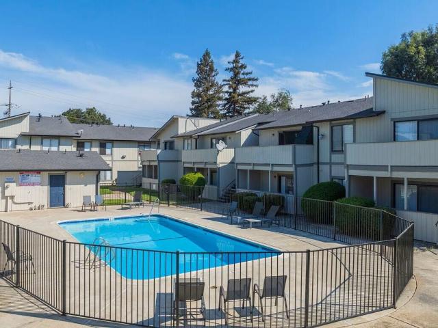 Blue Ridge Heights 1 Bedroom Apartment for Rent at 3286 Blue Ridge Cir, Stockton, CA 95219 Lincoln Village West