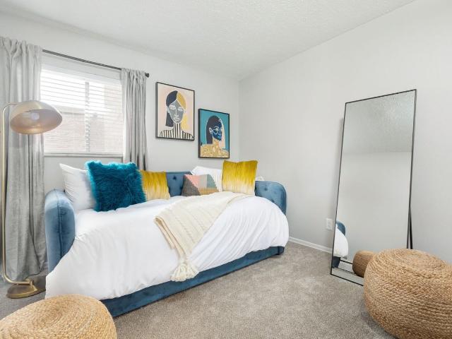 Blue Valley Flats 3 Bedroom Apartment for Rent at 6246 Corbly Rd, Cincinnati, OH 45230 Mount Washington