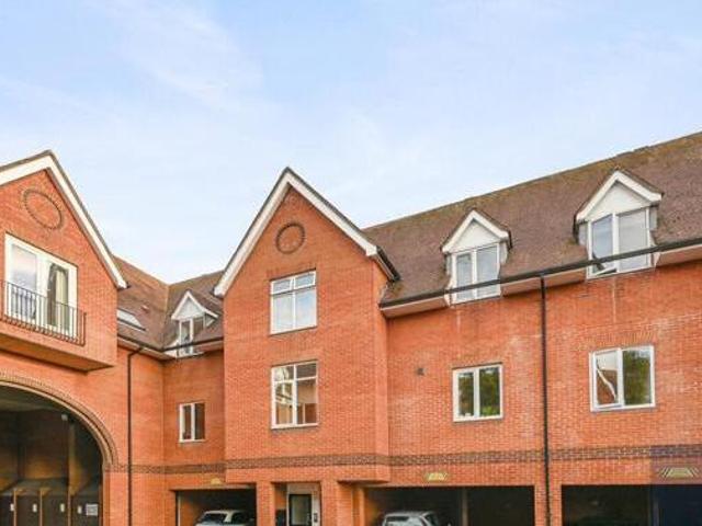 Bluecoat Court, Hertford, 1 Bedroom Apartment