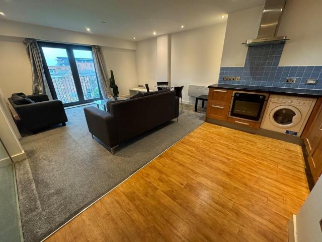 Bluecoat House, 72 North Sherwood. 2 bed flat to rent £1,150 pcm £265 pw