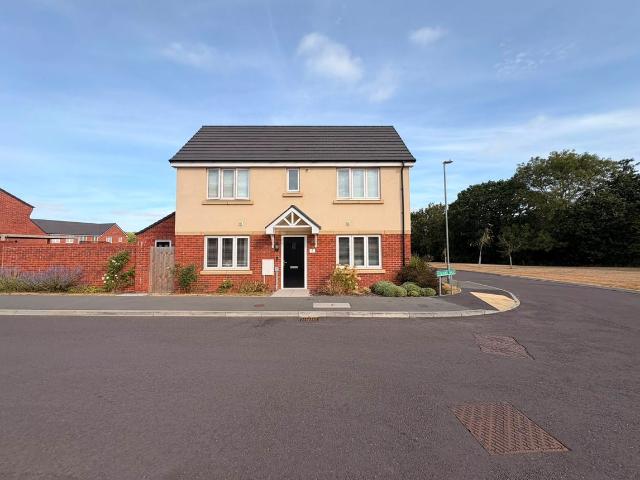 Bluebell Walk, Walsall WS6, 3 bed property to rent, £1,400 pcm | PrimeLocation