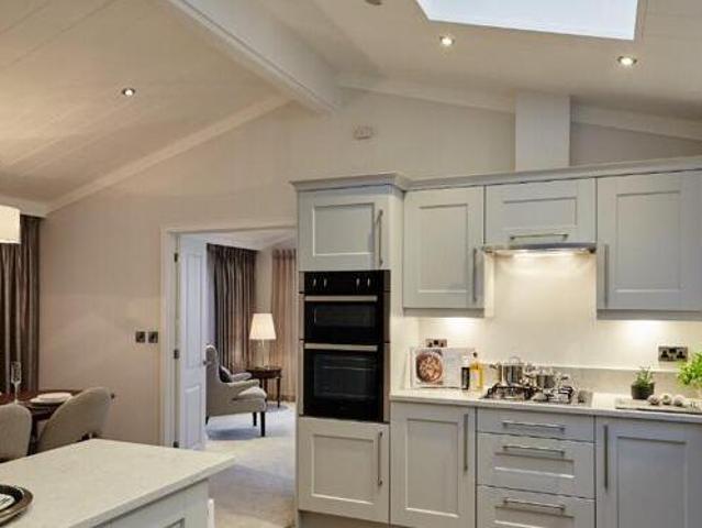 Bluebell Woods, Ely Road, 2 Bedroom Detached