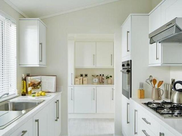 Bluebell Woods, Ely Road, 2 Bedroom Park