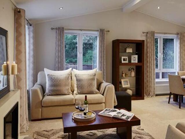 Bluebell Woods, Ely Road, 2 Bedroom Park