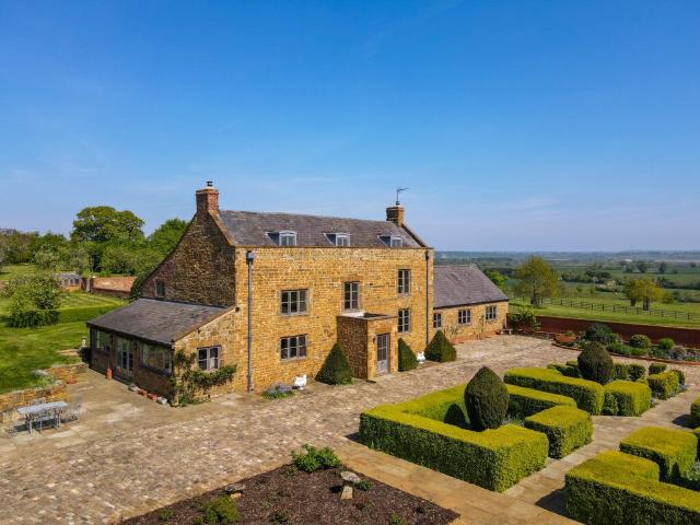 Bluebell Farm, Farnborough, Oxfordshire OX17, 5 bed detached house to rent, £5,500 pcm | PrimeLocation