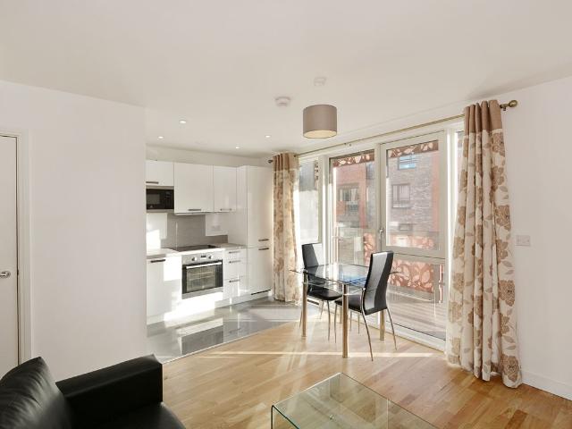 Bluebell House, Redwood Park SE16, Studio to rent, £1,750 pcm | PrimeLocation