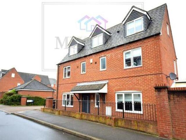 Bluebell Road, East Ardsley, 4 Bedroom House