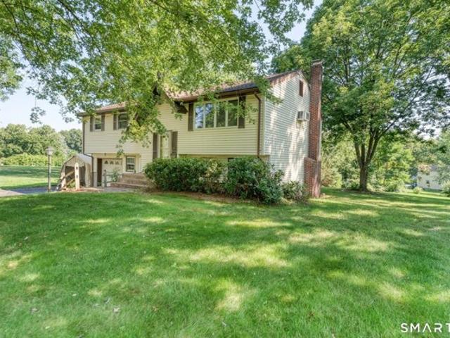 Blueberry Cir, Ellington, Home For Sale
